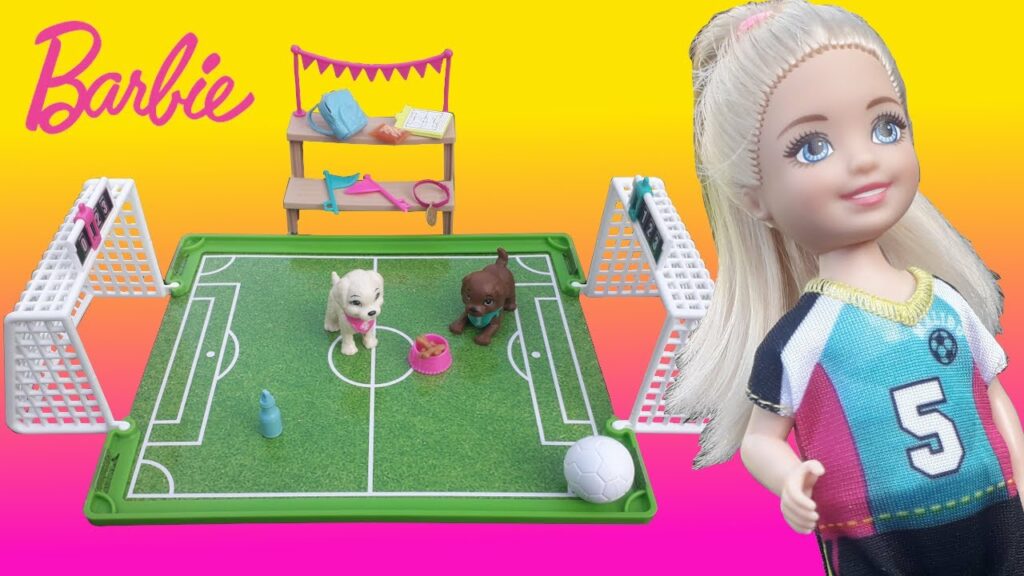 ⚽ PLAYING FOOTBALL WITH BARBIE CHELSEA SOCCER PLAYSET ⚽ - FOGOLF