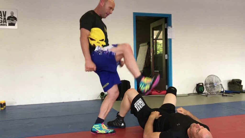 Clam defense vs jumping stomping kick, with Amnon Darsa at Expert ...